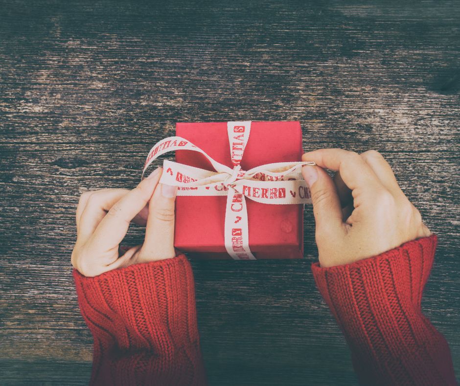 How to Practice Mindful Spending During the Holidays - Our Debt Free Family